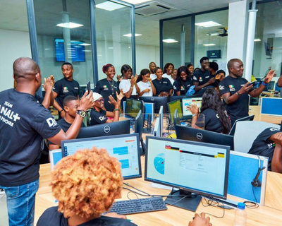 CANAL+ INAUGURE UN DEUXIEME CENTRE DE RELATION CLIENT EN PARTENARIAT ...